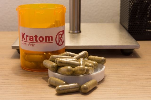 What is Kratom? Benefits and Side Effects - khamush.com