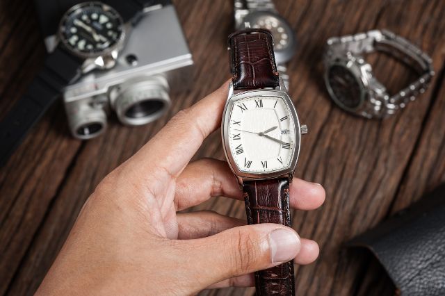 How to Choose the Right Watch Strap | Ultimate Guide - khamush.com