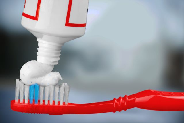 Beyond Mint: Exploring Unique Flavors in Organic Toothpaste - khamush.com